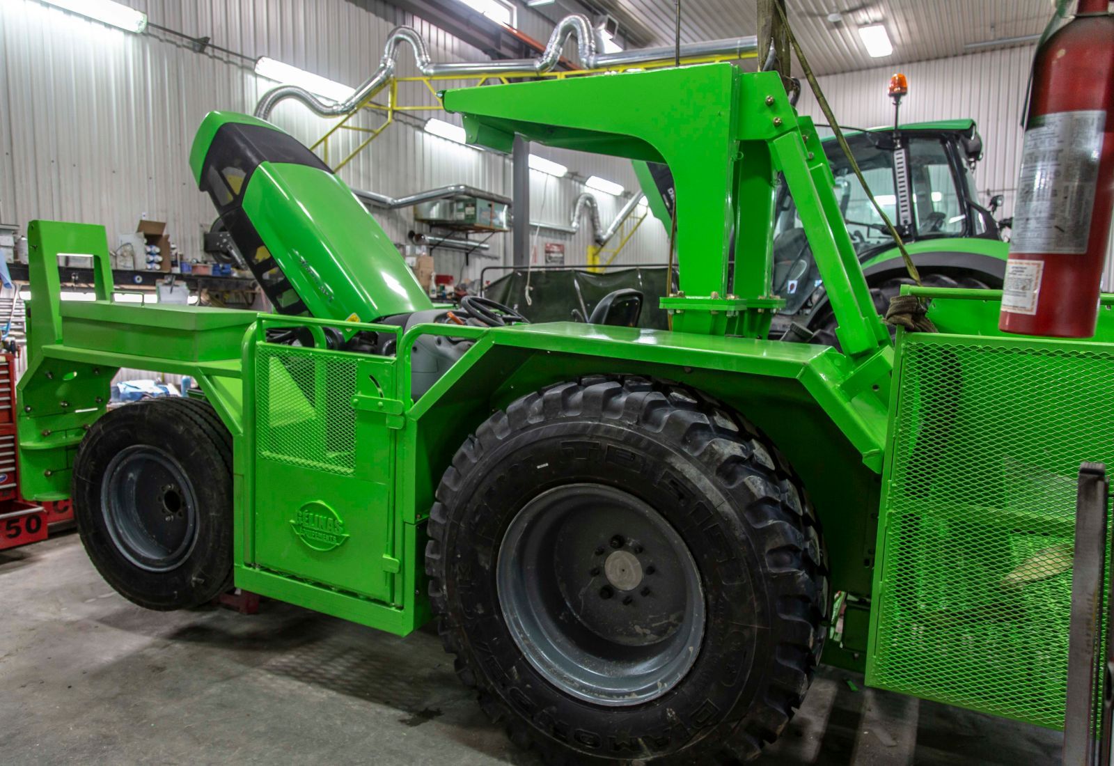 Tracteur de mine • Équipements Gélinas